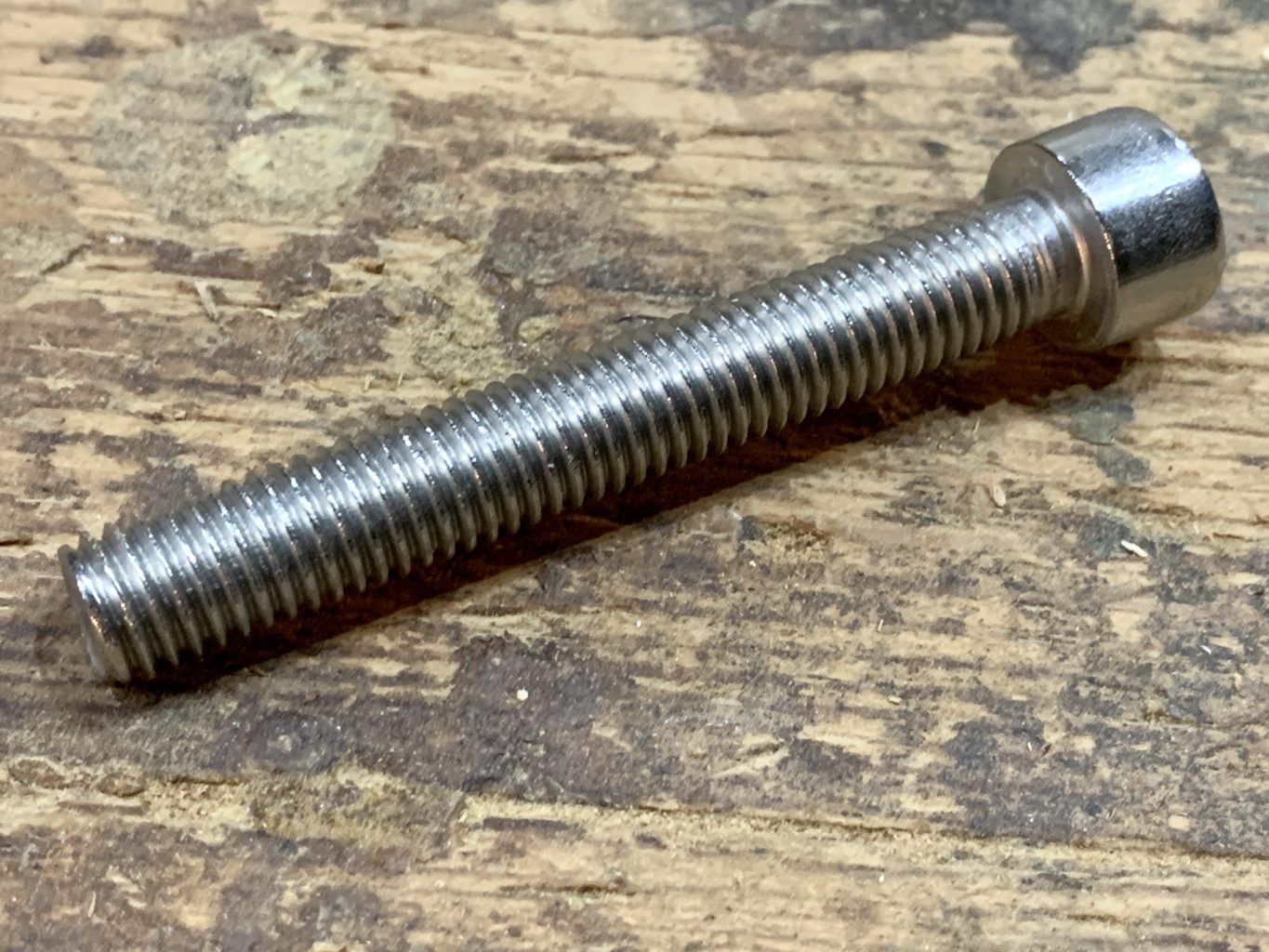 CH-M10 M10 75mm Caphead Bolt for Adjustable First Cut Levelling System ...