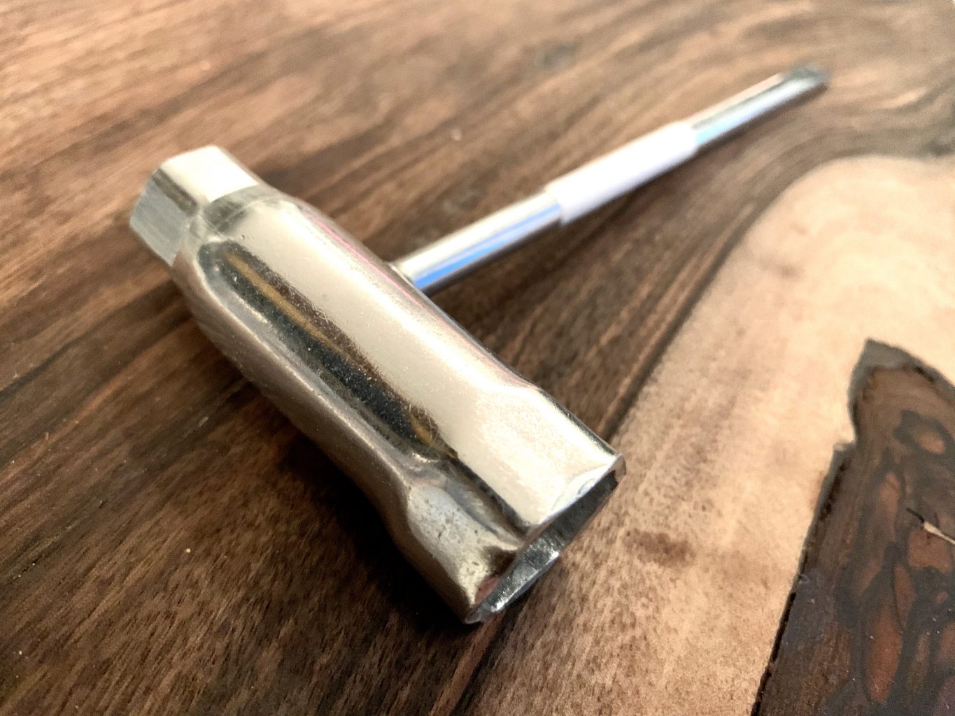 57-037 13mm/19mm Oregon Scrench. Scrench with flat head one end.