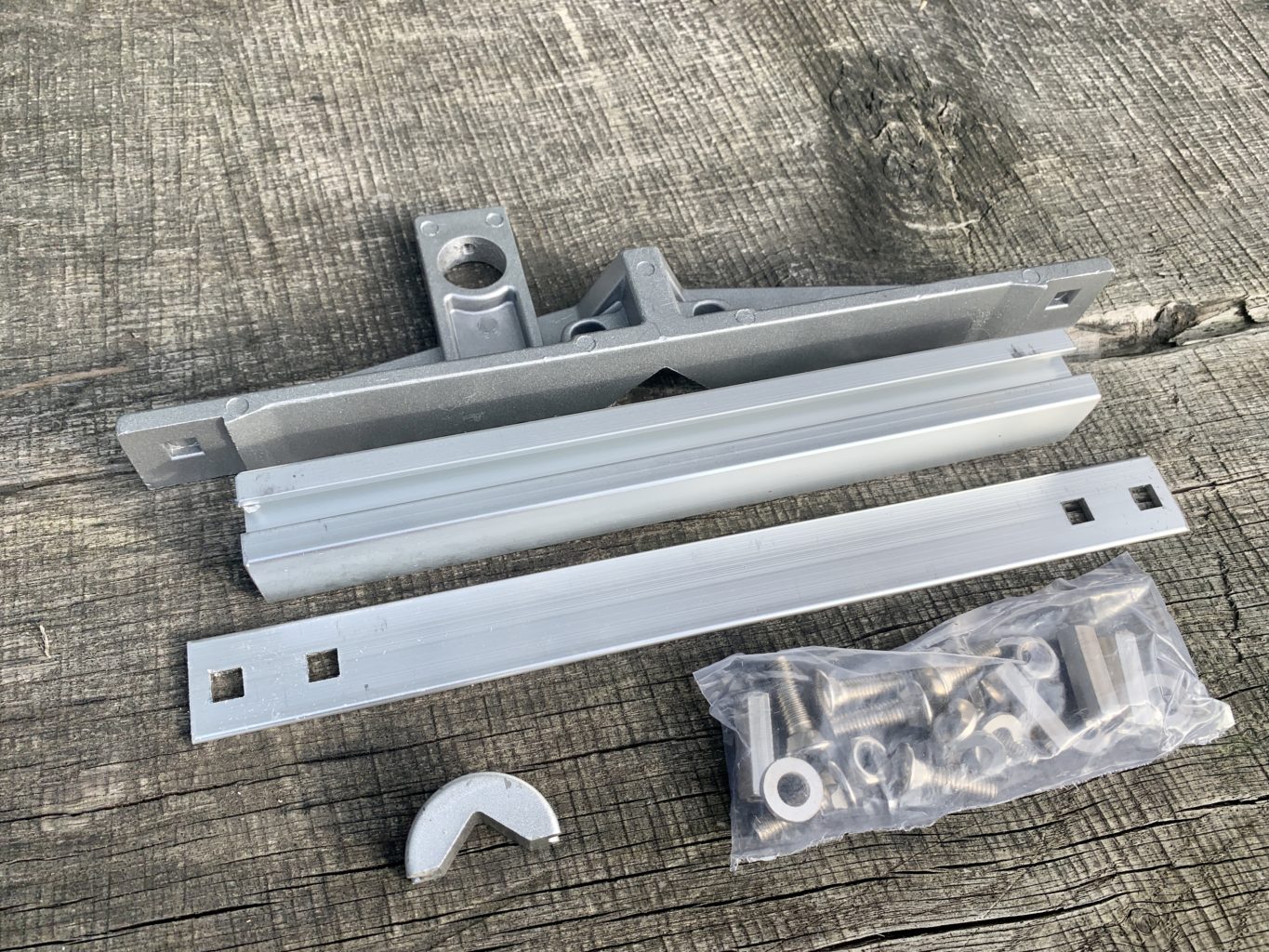 S-BK Eco Mill Bracing Kit - Comes with tie bar/cast bracket/fixings